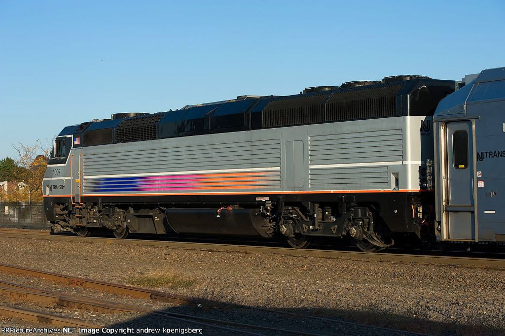 New Jersey Transit PL42-AC 4002